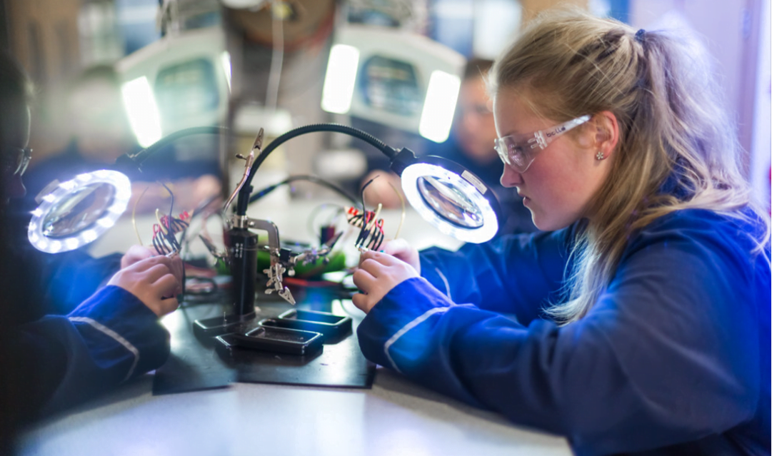 EngineeringUK responds to DfE apprenticeships data - Electrical Times