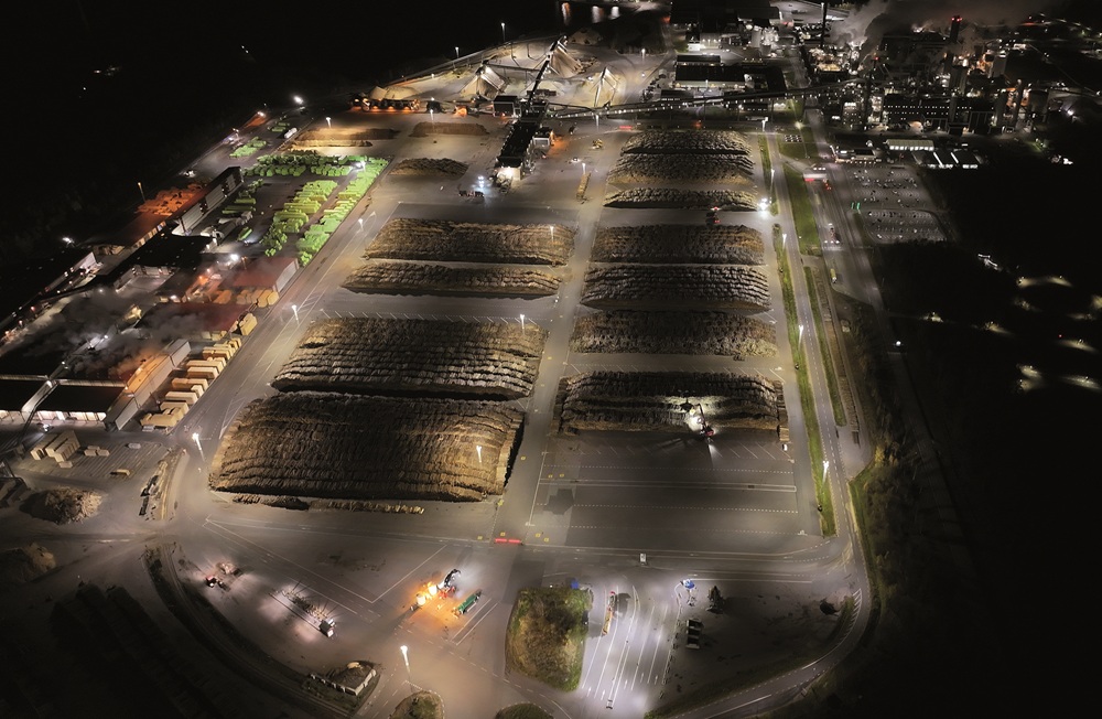 Södra Timber Yard Upgraded with Energy-Efficient High Mast Lighting ...